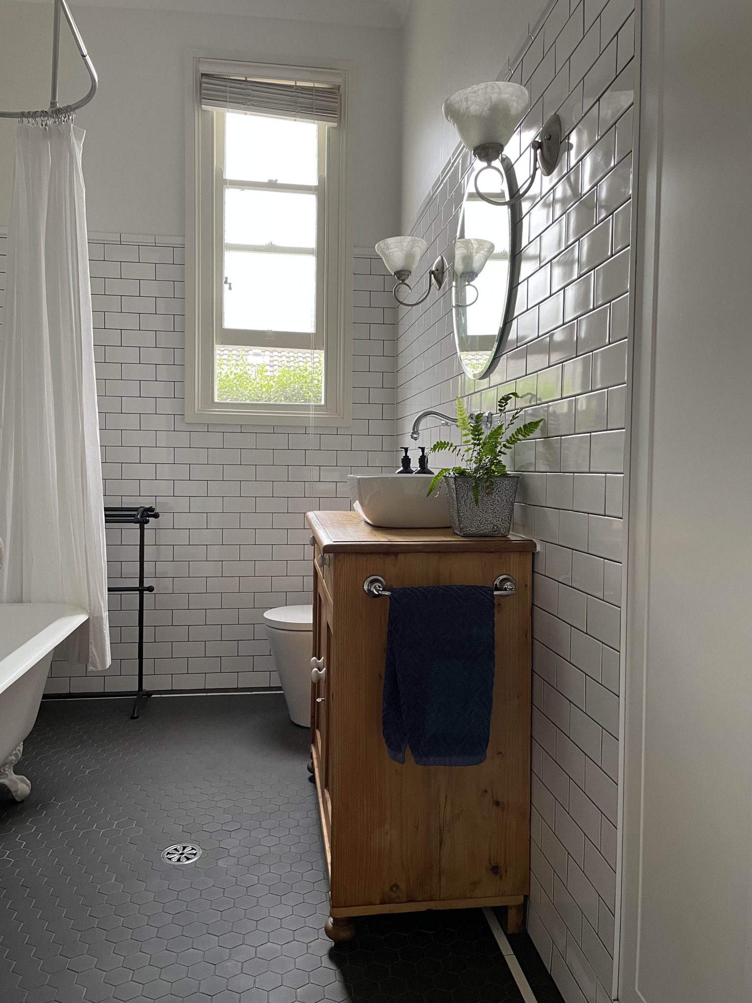 Hexagon Gallery 13 - Renditions Tiles